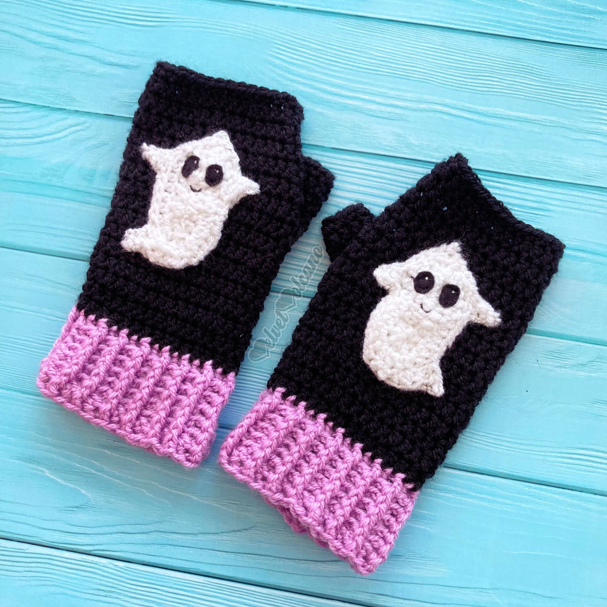 Ghost Fingerless Gloves - Spooky Cute Custom Halloween Hand Warmers ...